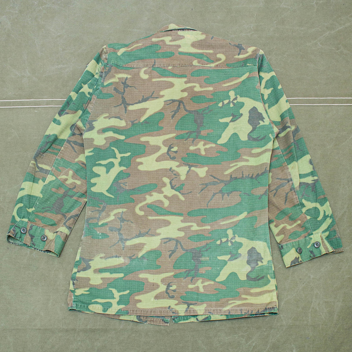 70s Vintage RDF ERDL HWU Combat Coat - Large – Omega Militaria