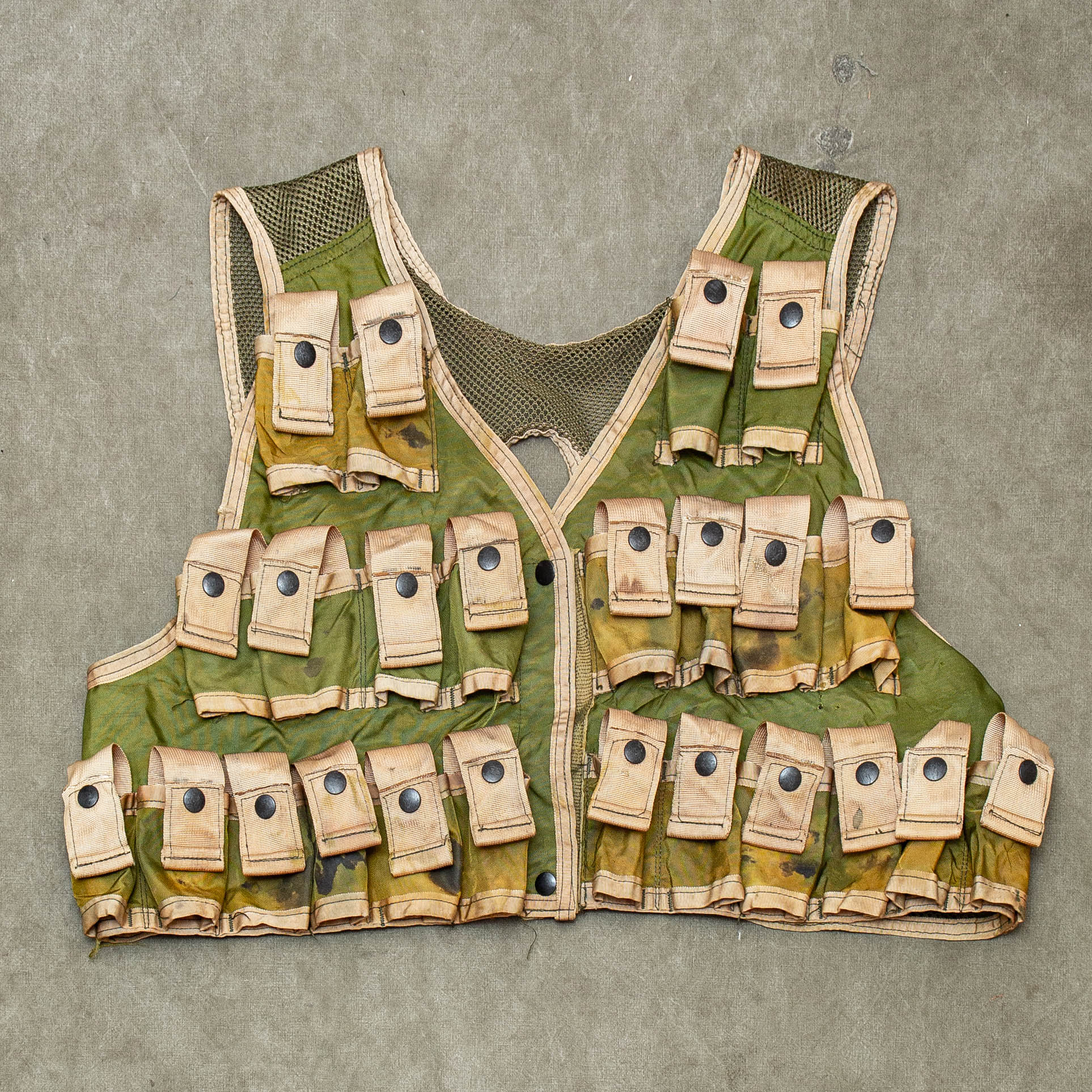 60s Vintage Vietnam War M79 40mm Grenade Vest – Omega Militaria