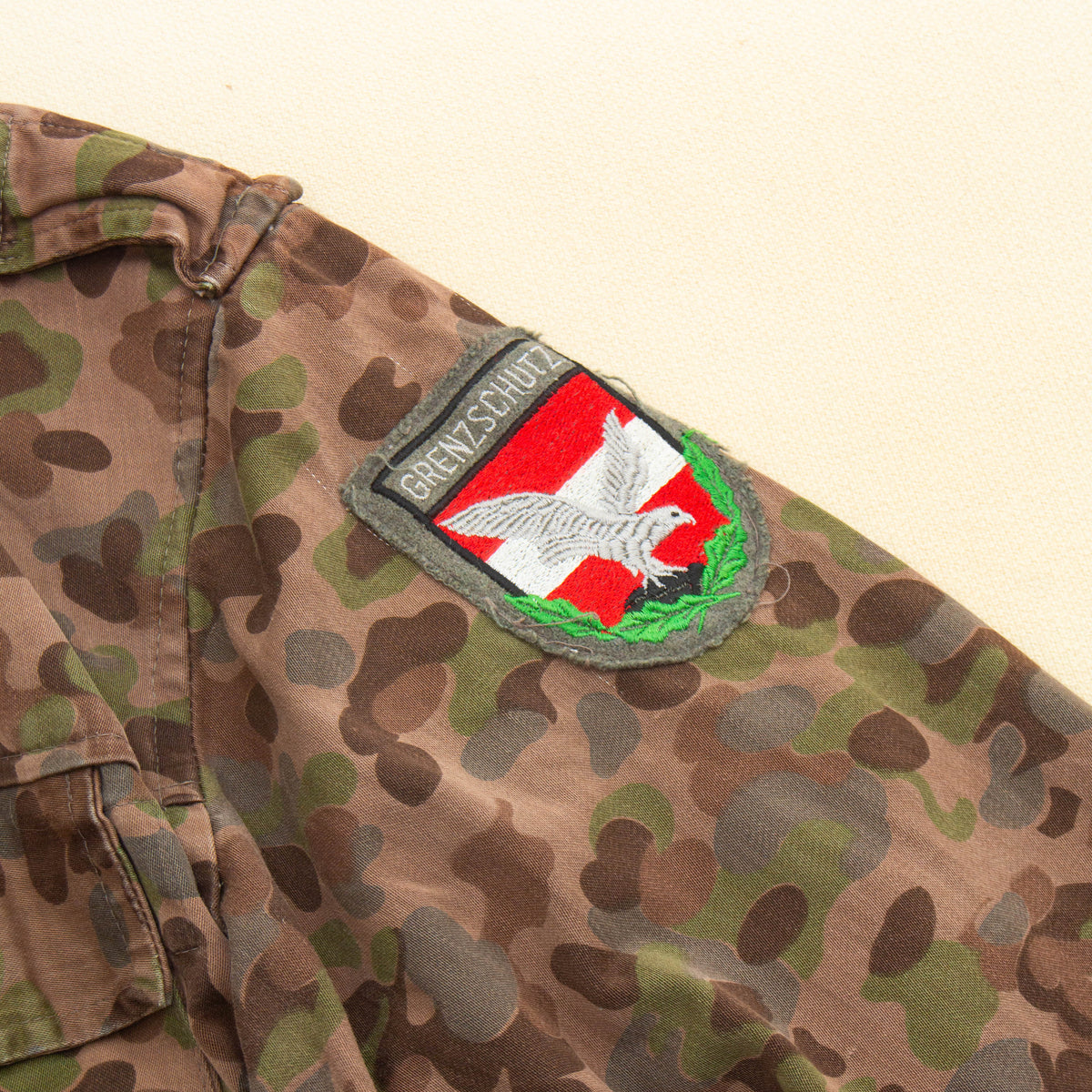 Rare 50s Vintage Austrian Pea Dot Camo Parka - X-Large – Omega Militaria