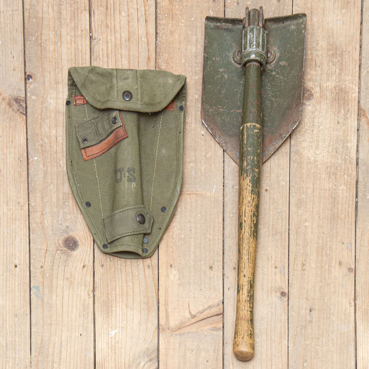 60s Vietnam War Entrenching Tool & Pouch – Omega Militaria